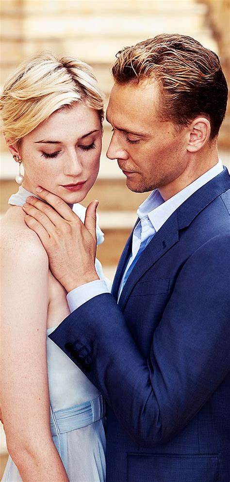 Elizabeth Debicki As Jed Marshall And Tom Hiddleston As Jonathan Pine