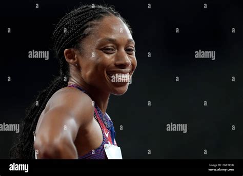 Usas Allyson Felix Reacts After Winning Bronze In The Womens 400m