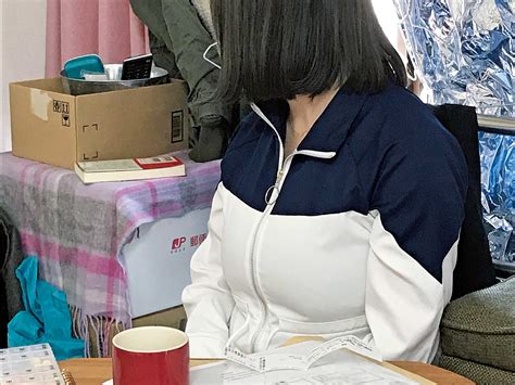 月20万円で2人の娘を育てる40代シングルマザーの苦悩。夫からの養育費はゼロ 日刊spa