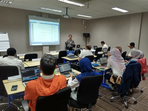 pelatihan building restful api with asp core web api 3