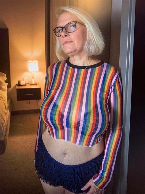 I Am A Mature Lady Do You Like My Navel Anyway R Mummytummies