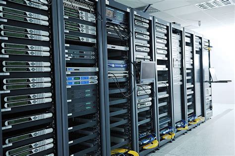installation and maintenance of servers ples it services