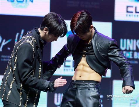 Pentagons Hongseok Blessed Us All With His Sculpted Abs In A Sexy