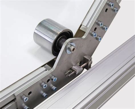 Efficient Material Transport Inclined Conveyor With Belt Bend