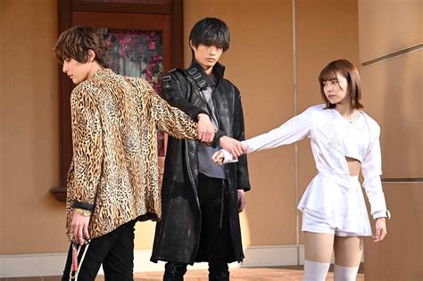 【写真 1 6枚】「暴太郎戦隊ドンブラザーズ」ドン8話「ろんげのとりこ」の一場面（c）テレビ朝日・東映ag・東映 Mantanweb