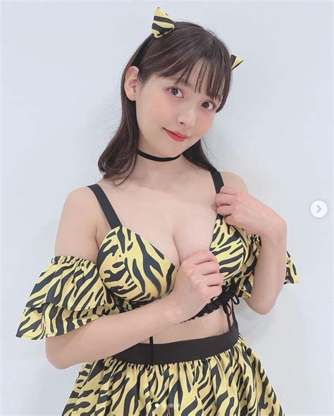 上坂すみれ、「うる星やつら」ラムちゃん風衣装のグラビアオフショット大公開 Entame Next アイドル情報総合ニュースサイト