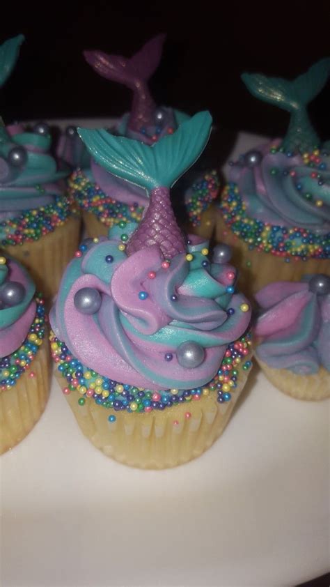Mermaizing Very Vanilla Cupcakes With Hand Made Chocolate Sparkly