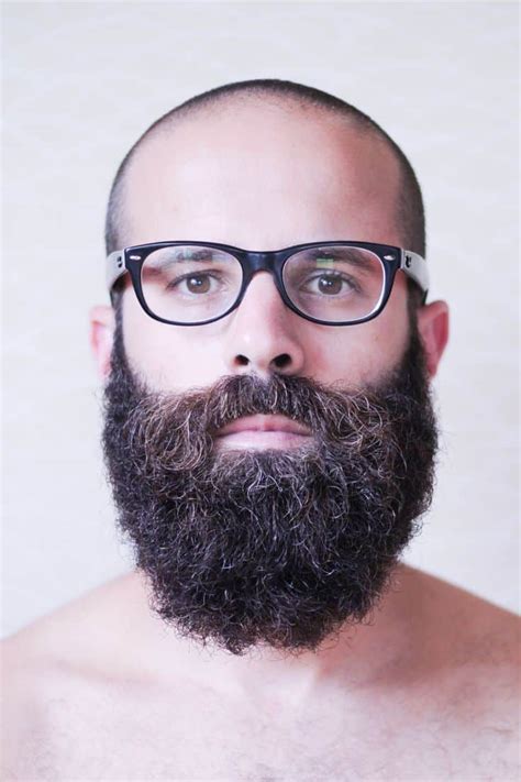 35 Reasons To Be Bald With Beard [ Best 2021 Style]