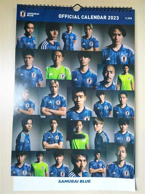 オマケ付 希少 美品 Jfa公式品 サッカー日本代表official Calendar2023年 壁掛けカレンダー三笘 権田 長友 久保 吉田