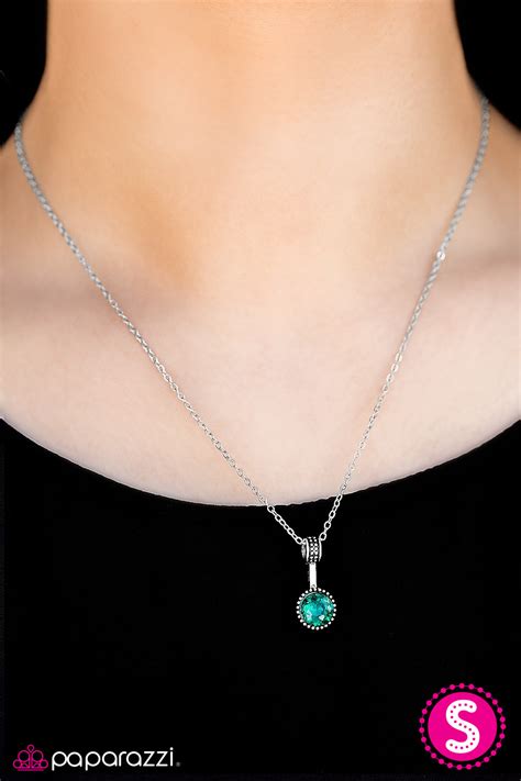 Spark In The Dark Green Paparazzi Necklace Jewelryblingthing