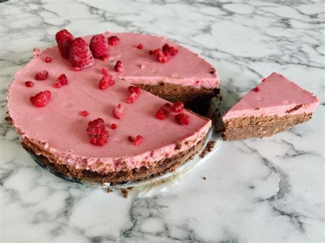 Raspberry And Chocolate Mousse Cake R Alldeliciousrecipes