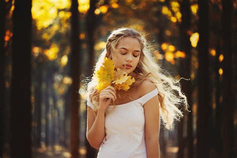Face Blonde Bare Shoulders Women Ann Nevreva Dress Bokeh Closed