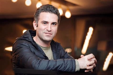 فرارو فیلم رقص شاد هوتن شکیبا سر سفره عقد با آهنگ ایرانی