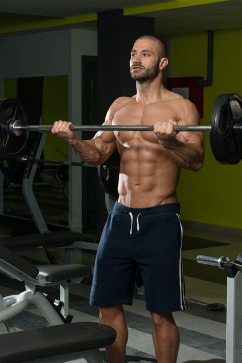 Barbell Curl Vs Dumbbell Curl Which Exercise Is Better Noob Gains