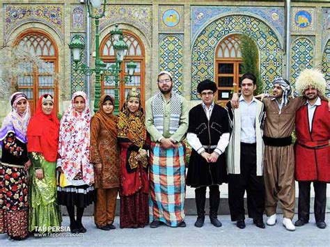 15 Stunning Examples Of Traditional Clothing From Iran