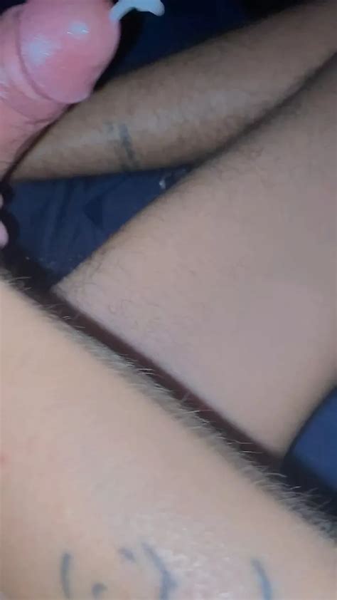 Me Masturbo Con Mi Calzón Puesto Hasta Sacarme Toda La Leche Calientita