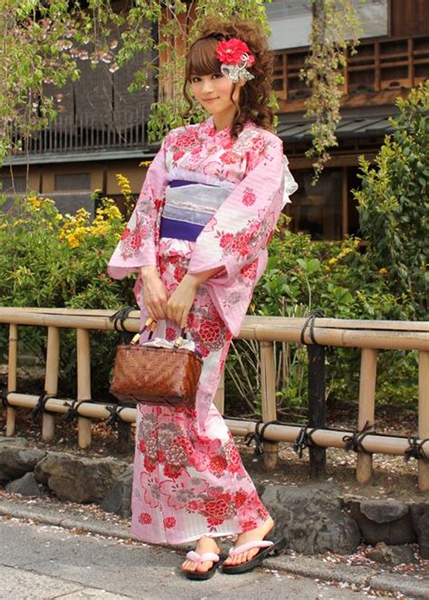 変わり織り浴衣3点セット ピンク地に芍薬と大桜柄 Traditional Kimono Traditional Fashion