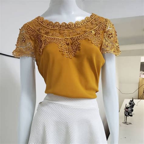 Blusa Feminina Evangélica Com Renda Na Manga 2019 R 44 45 Em Mercado