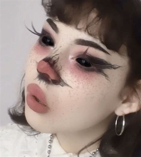 𝖆𝖑𝖑𝖈𝖚𝖙𝖊𝖌𝖎𝖗𝖑𝖘𝖍𝖊𝖗𝖊 Creepy Makeup Edgy Makeup Artistry Makeup