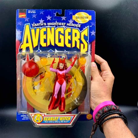 Earths Mightiest Heroes Avengers Scarlet Witch 1997 Toy Biz Hobbies