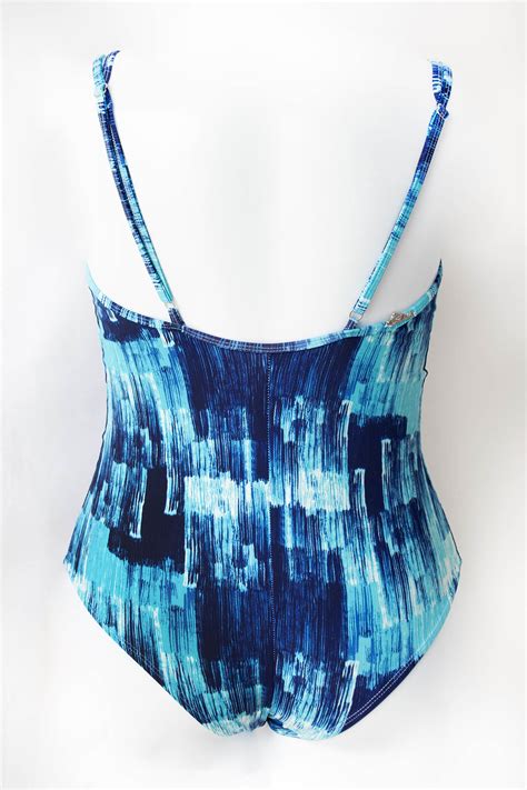 Maiô Plus Size Com Detalhe No Decote Modaliss