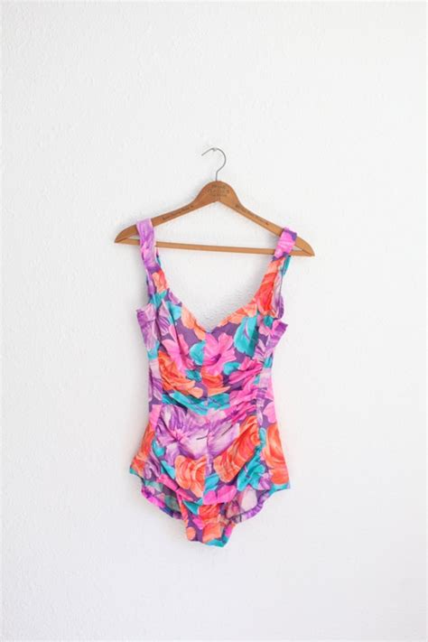 Vintage 1980s Floral Neon Gem