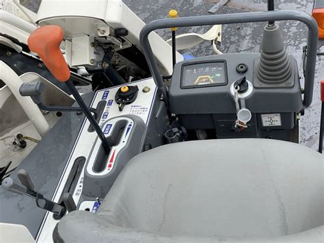 イセキ 袋取 袋 コンバイン 小型 ハーベスター バインダー ヰセキ Hva211 Kwc ビバ 211 車体 ｜売買されたオークション情報