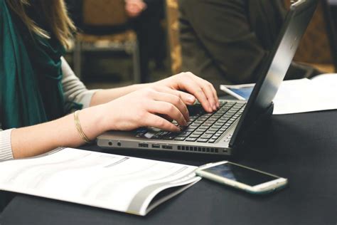 how to encode urls in python urlencoder