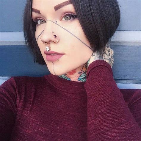 [model Shanna Keyes] Septum Piercing Body Piercings Body Piercing