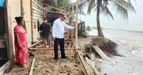 Bpbd Aceh Utara Ingatkan Warga Di Pesisir Pantai Waspada Bencana