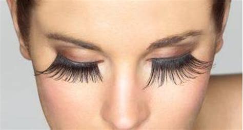 Cómo Colocar Correctamente Las Pestañas Postizas Belleza