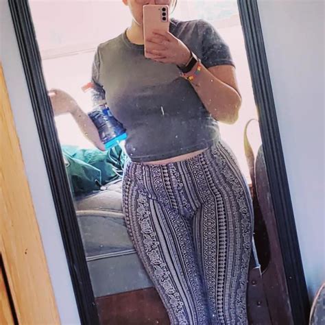 Who Wanna Fuck My Pawg Gf Lol Msg Me R Pawglove