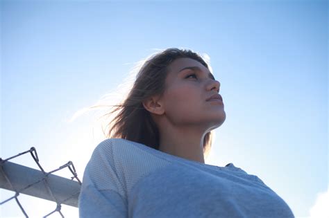 Fondos De Pantalla Mujeres Al Aire Libre Mujer Sudaderas Luz De
