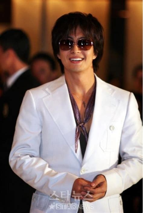 Bae Yong Joon 배용준 Picture Hancinema The Korean Movie And Drama