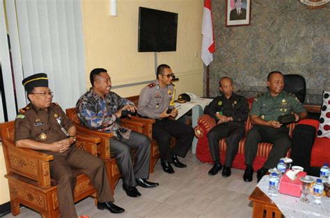Bupati Sumbawa Sambut Kunjungan Kerja Panglima Tni
