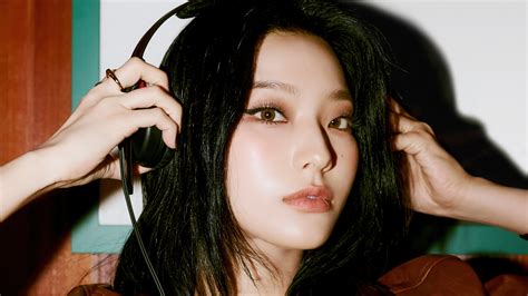Fromis 9 프로미스 Kpop Korean Girl Group Saerom Midnight Guest After