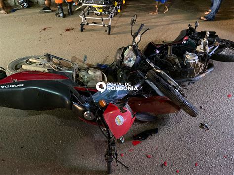 Motos Batem De Frente E Motoqueiros Ficam Feridos Na Avenida Alexandre