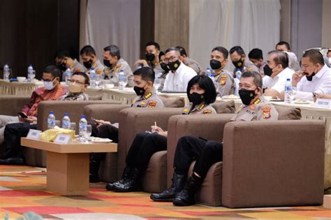 Buka Rakor Penyusunan Dan Penyajian Anggaran Jajaran Polda Riau 2021