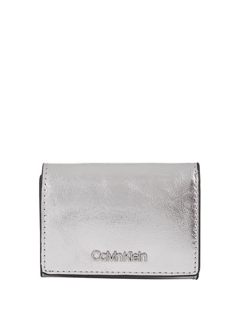 Ck Calvin Klein Geldbörse In Metallicoptik Silber Online Kaufen