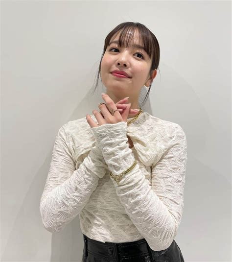 横田真悠さんのインスタグラム写真 横田真悠instagram 「🤍🤍🤍 素敵なお衣装ありがとうございます🤍」10月16日 20時08分