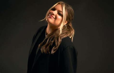 Anna Golden Lança Na Comunidade O Novo álbum ‘church Gospel One Brasil