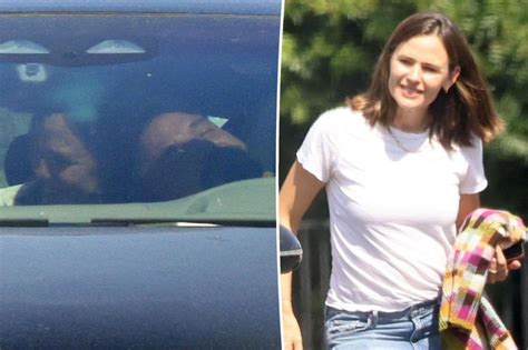 Exes Ben Affleck And Jennifer Garner Share Intimate Moment Inside Car