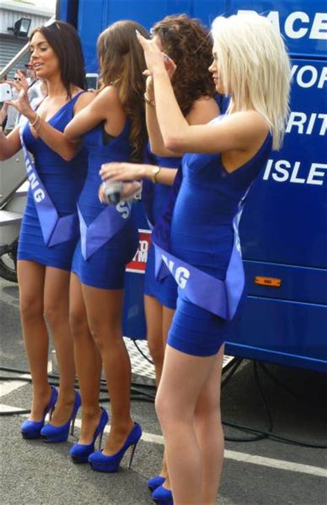 Sexy Race Girls Are The Best Part Of Motorsports 89 Pics