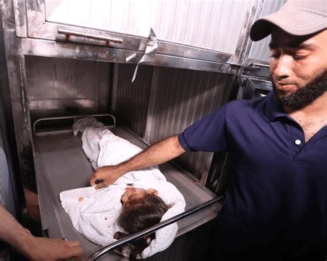 غزة تحت القصف استشهاد الطفلة الفلسطينية آلاء قدوم 5 سنوات بالقصف