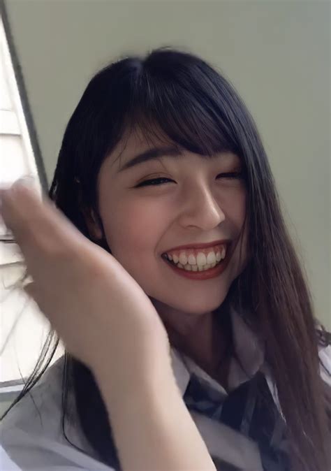 【画像】カワイイjkの自撮り写真を印刷してぶっかけ用にww コピ速