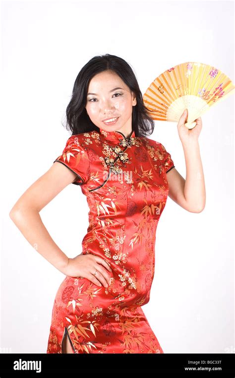 Chinese Girl Asian Beauty Posing For Photos In Traditional Dress