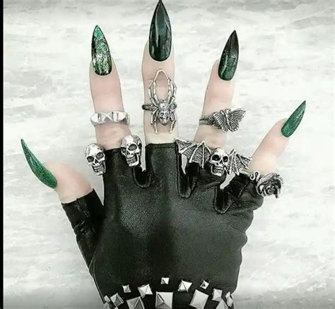 Pin By Lina On ️just Goth Things️ Goth Nails Witchy Nails Gothic Nails