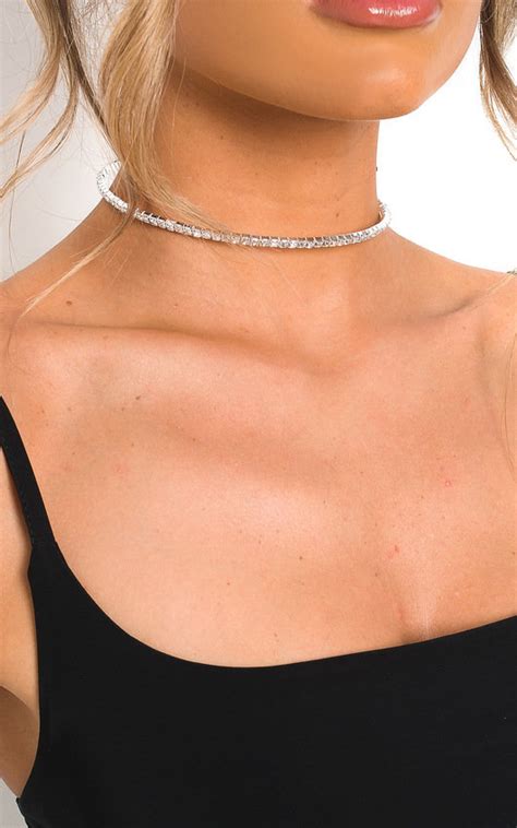 Ciara Thin Diamante Choker Necklace In Silver Ikrush