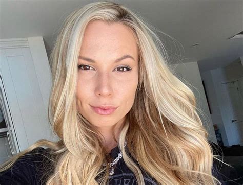 Aidra Fox Biography Net Worth Wiki And New Updates