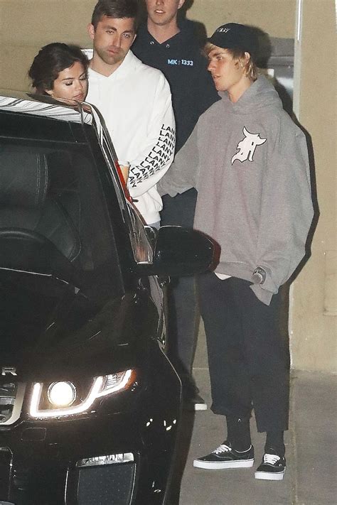 Selena Gomez And Justin Bieber Recreate 2011 Wedding Kiss In Jamaica